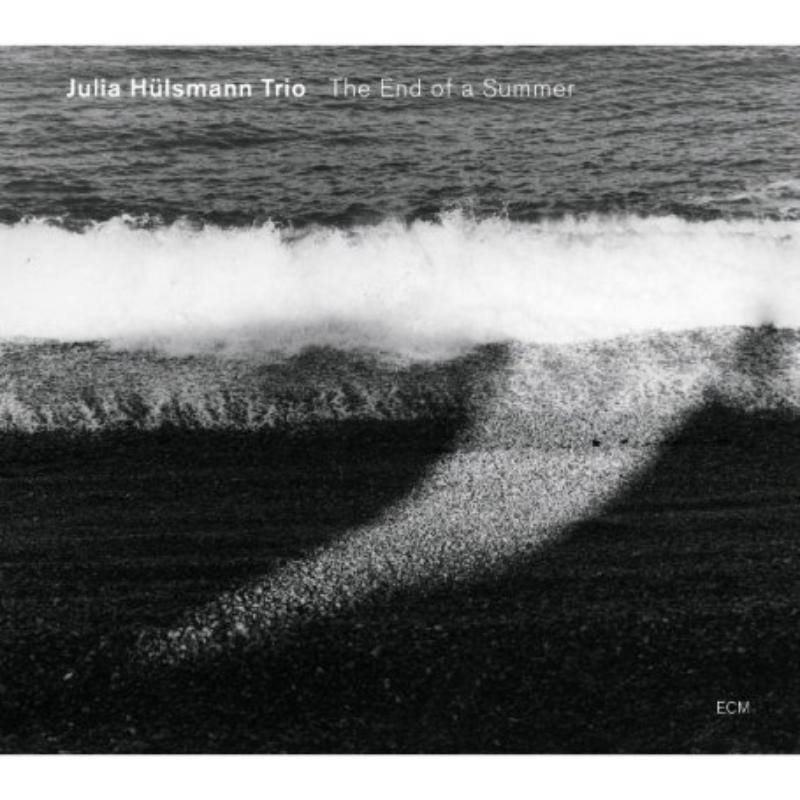 Julia Hulsmann Trio: The End Of A Summer – Proper Music